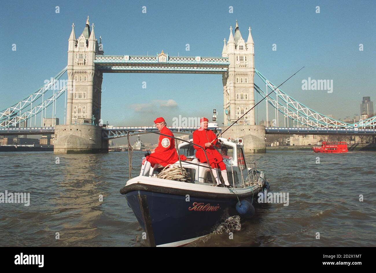 Improve quality londons waterways hi-res stock photography and images ...