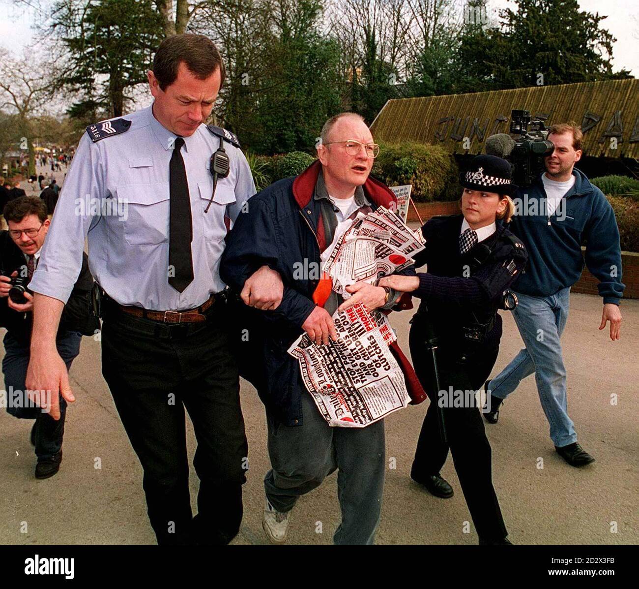 Loonylugs hi-res stock photography and images - Alamy