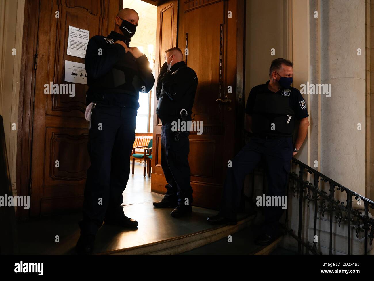 Berlin, Germany. 07th Oct, 2020. Police officers guard the entrance to ...