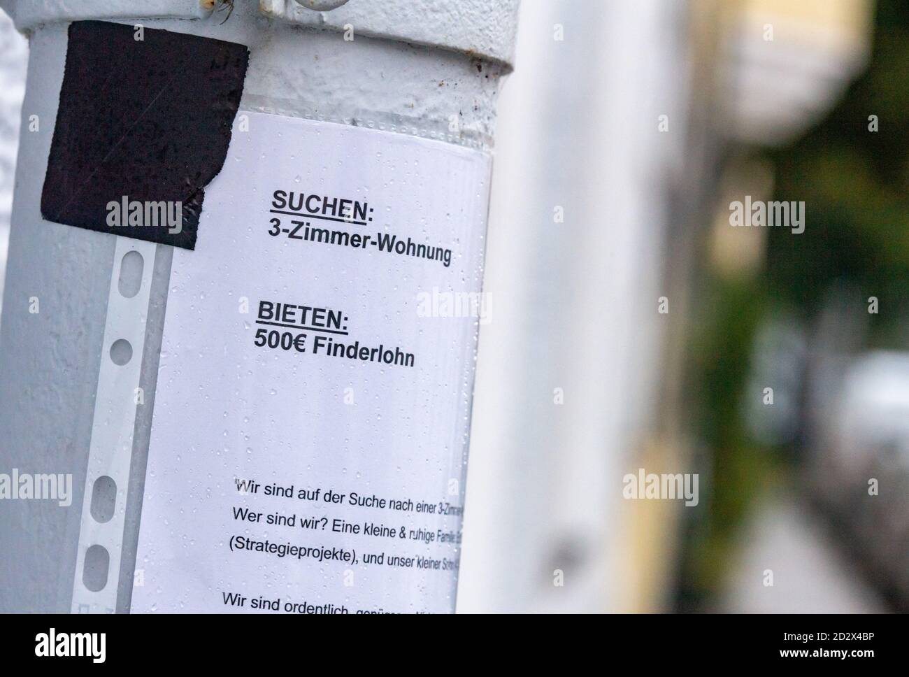 Finders reward hi-res stock photography and images - Alamy