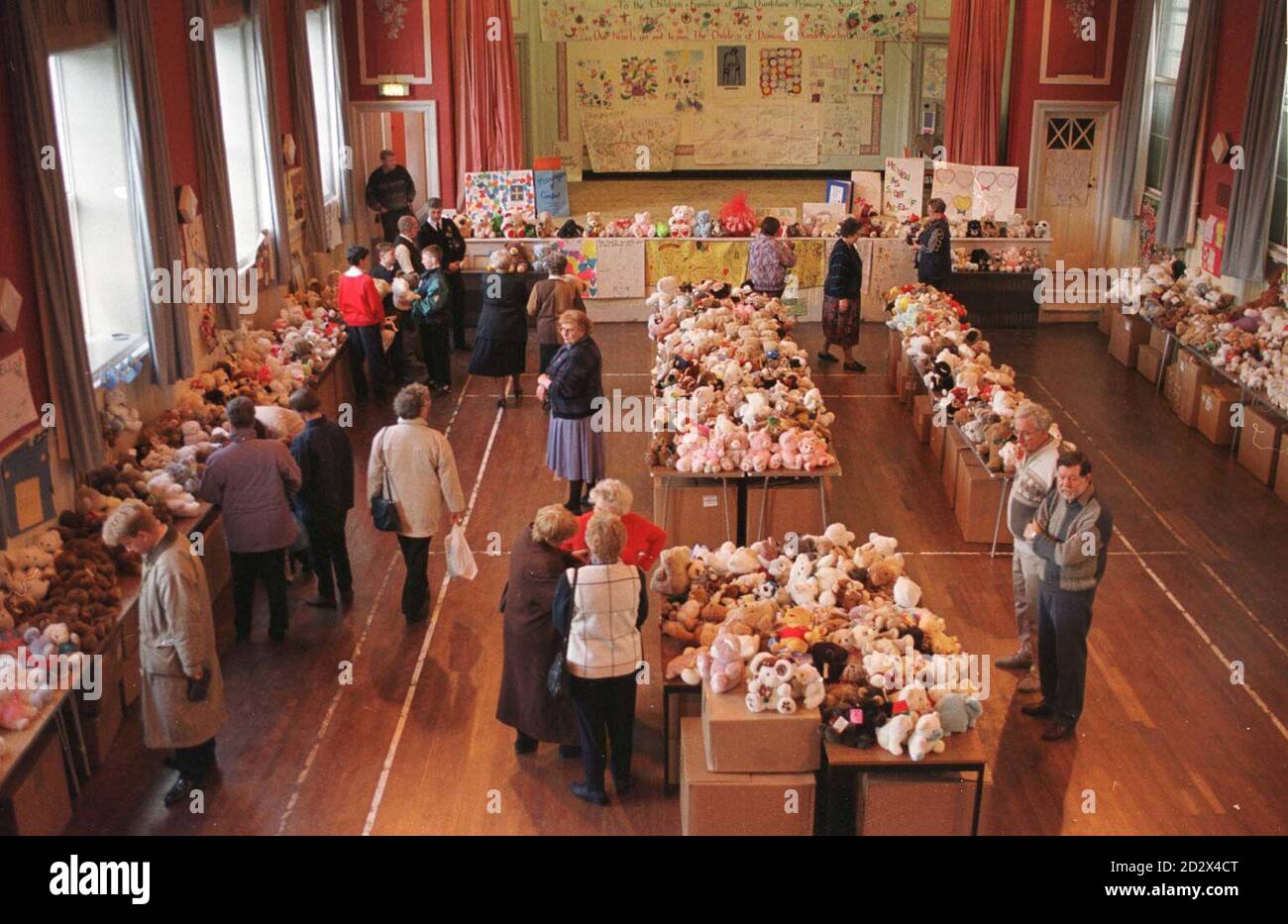 Which left 16 children and their teacher dead hi-res stock photography ...