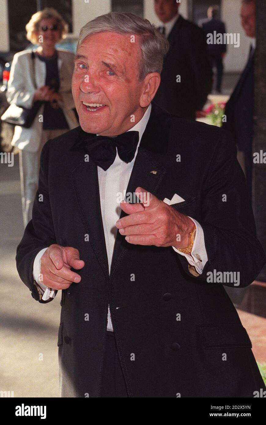 Veteran comedian Norman Wisdom arrives at the Comic Heritage awards ...