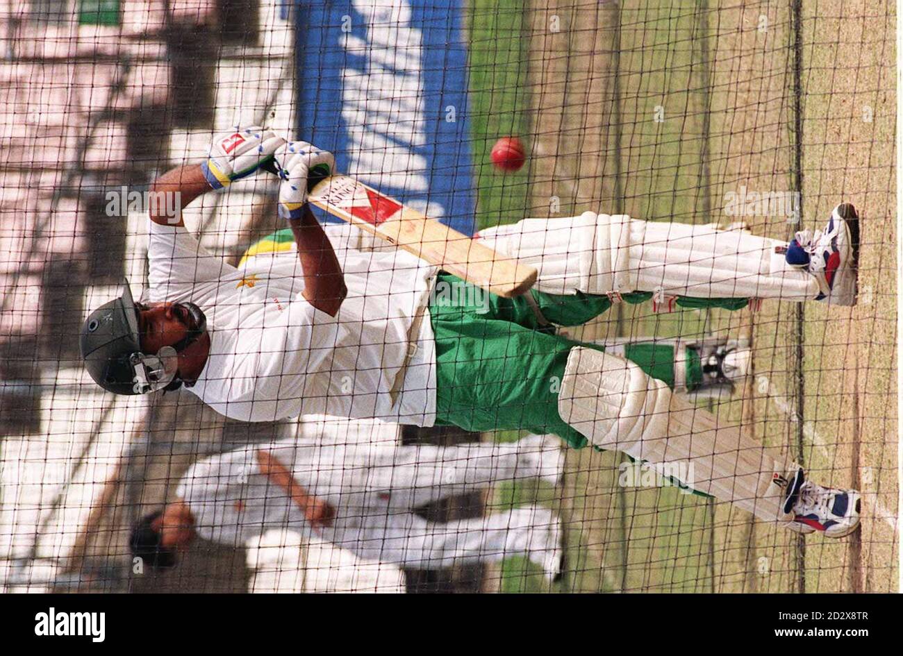 Salim malik hi-res stock photography and images - Alamy