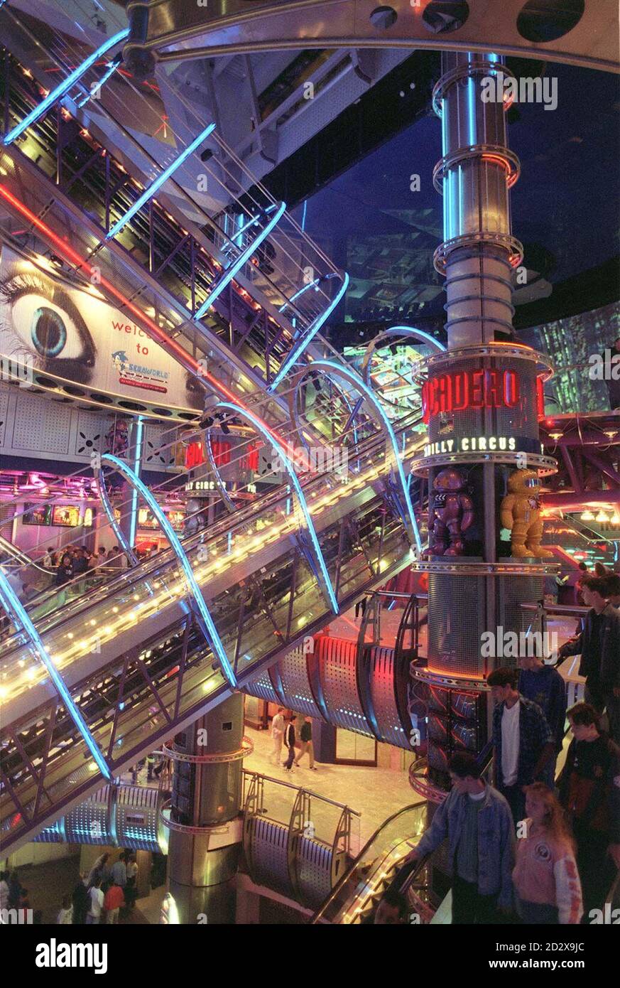 Virtual reality trocadero hi-res stock photography and images - Alamy