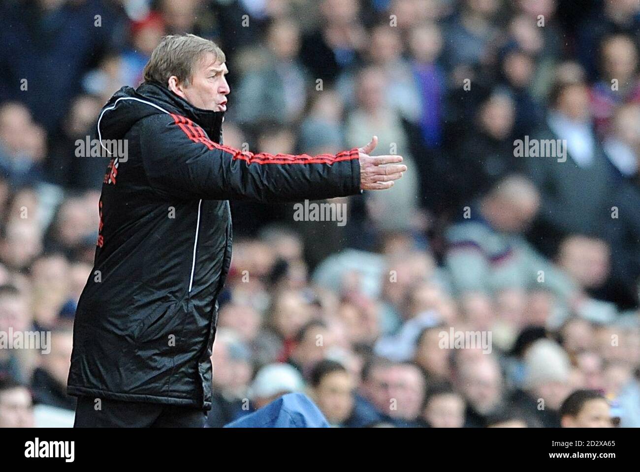 Kenny Dalglish, Liverpool manager Stock Photo - Alamy