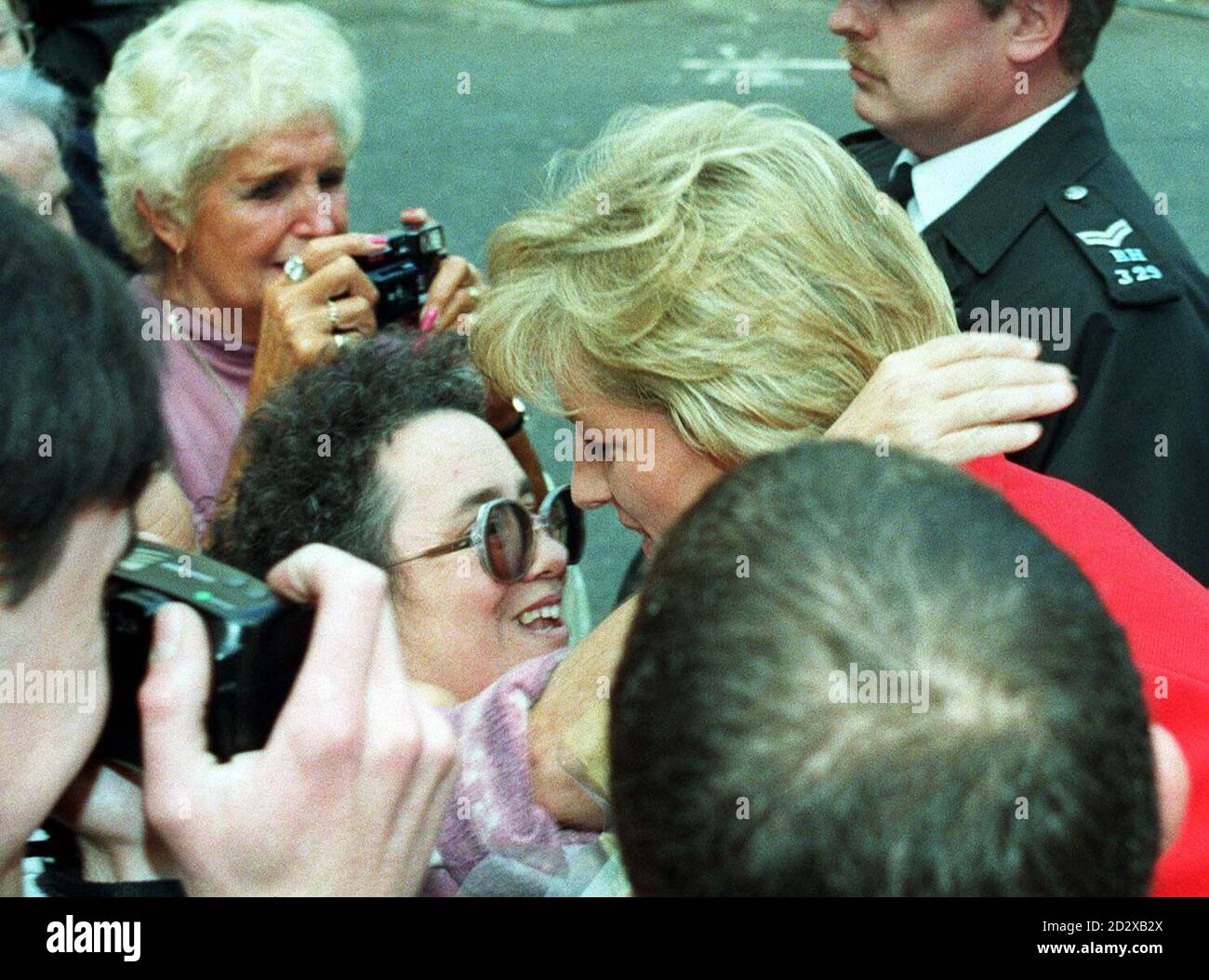 Princess diana and james hewitt hi-res stock photography and images - Alamy