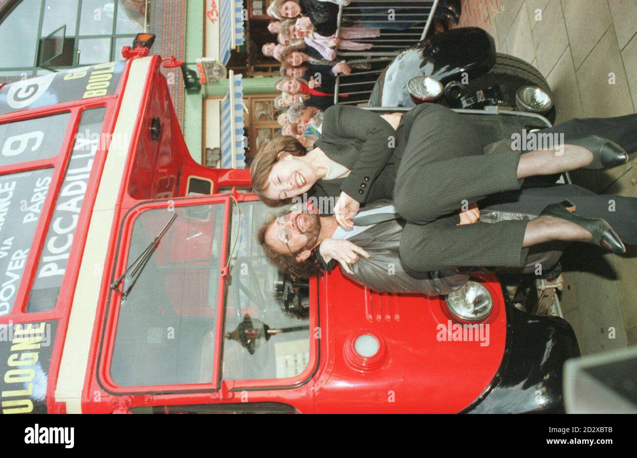 Una stubbs cliff richard hi-res stock photography and images - Alamy