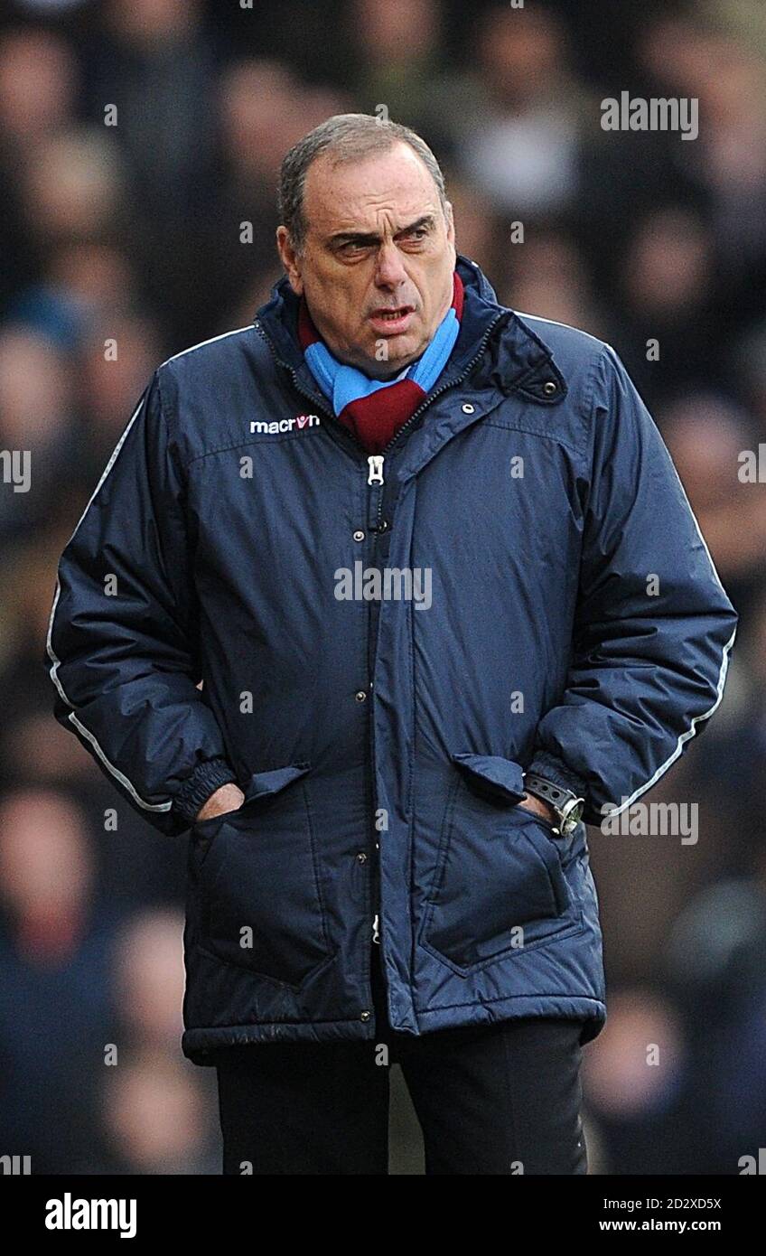 Avram Grant, West Ham United manager Stock Photo - Alamy