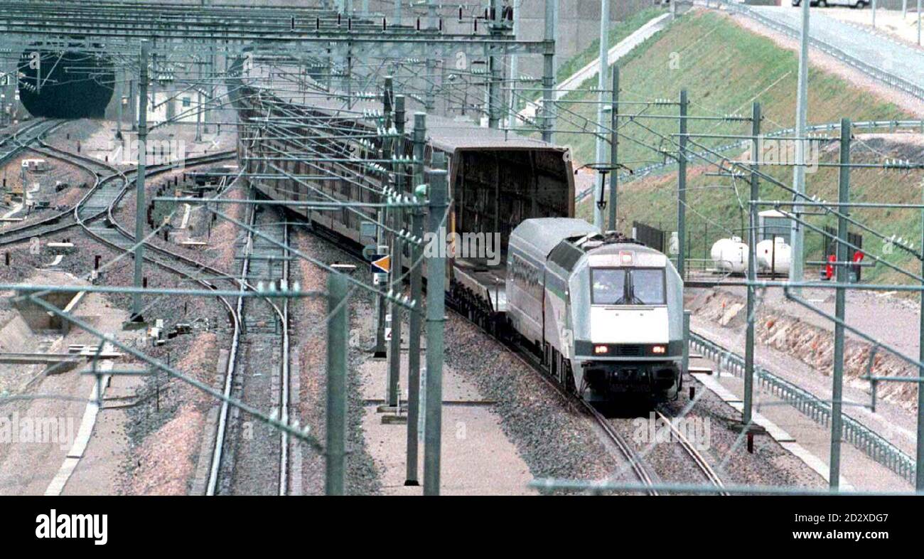 Eurotunnel lorries train hi-res stock photography and images - Alamy