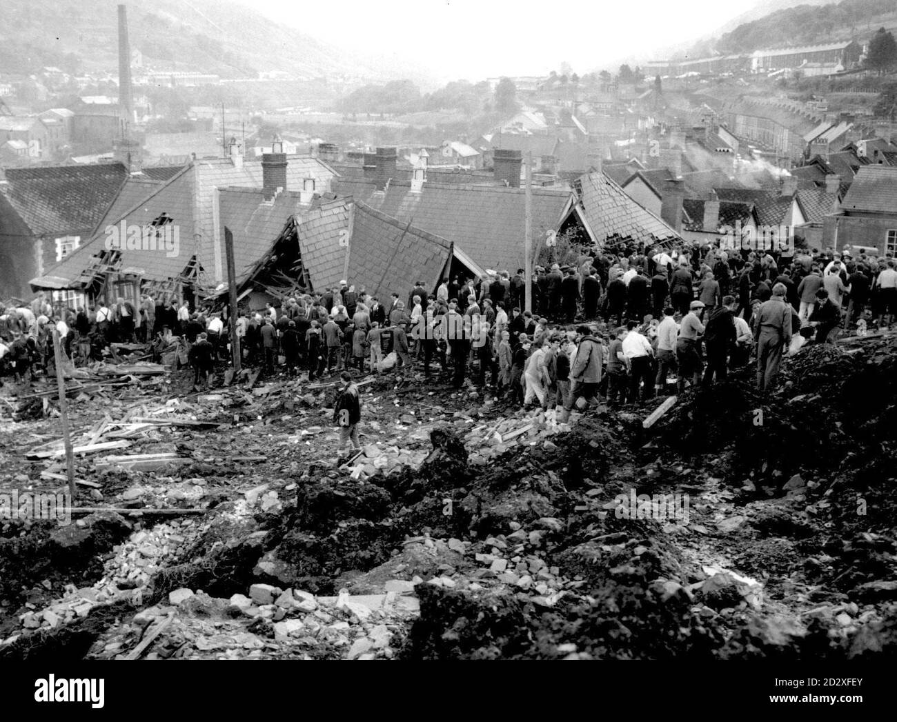 Pantglas junior school hi-res stock photography and images - Alamy