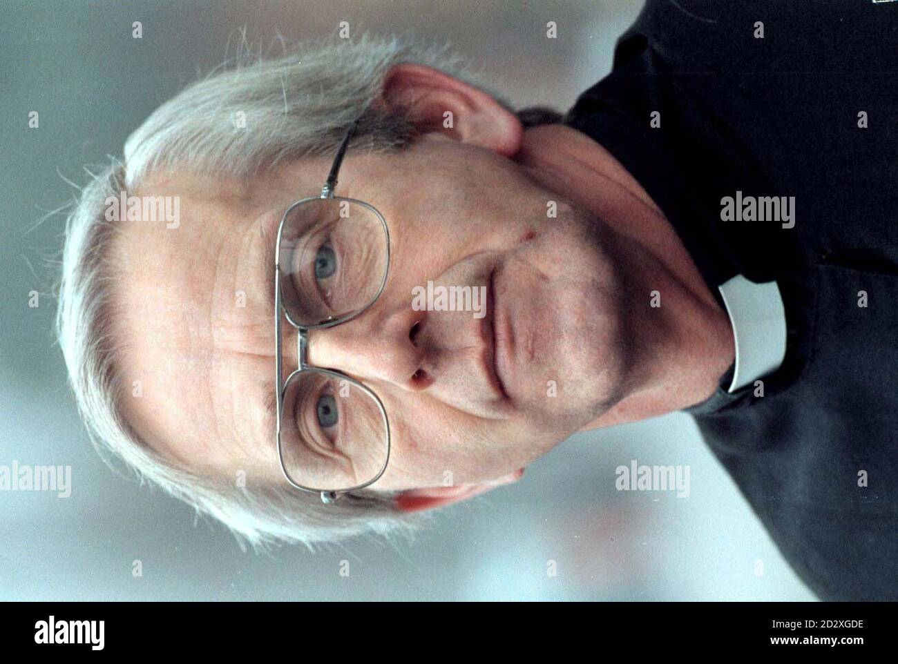 Rev dennis brett hi-res stock photography and images - Alamy