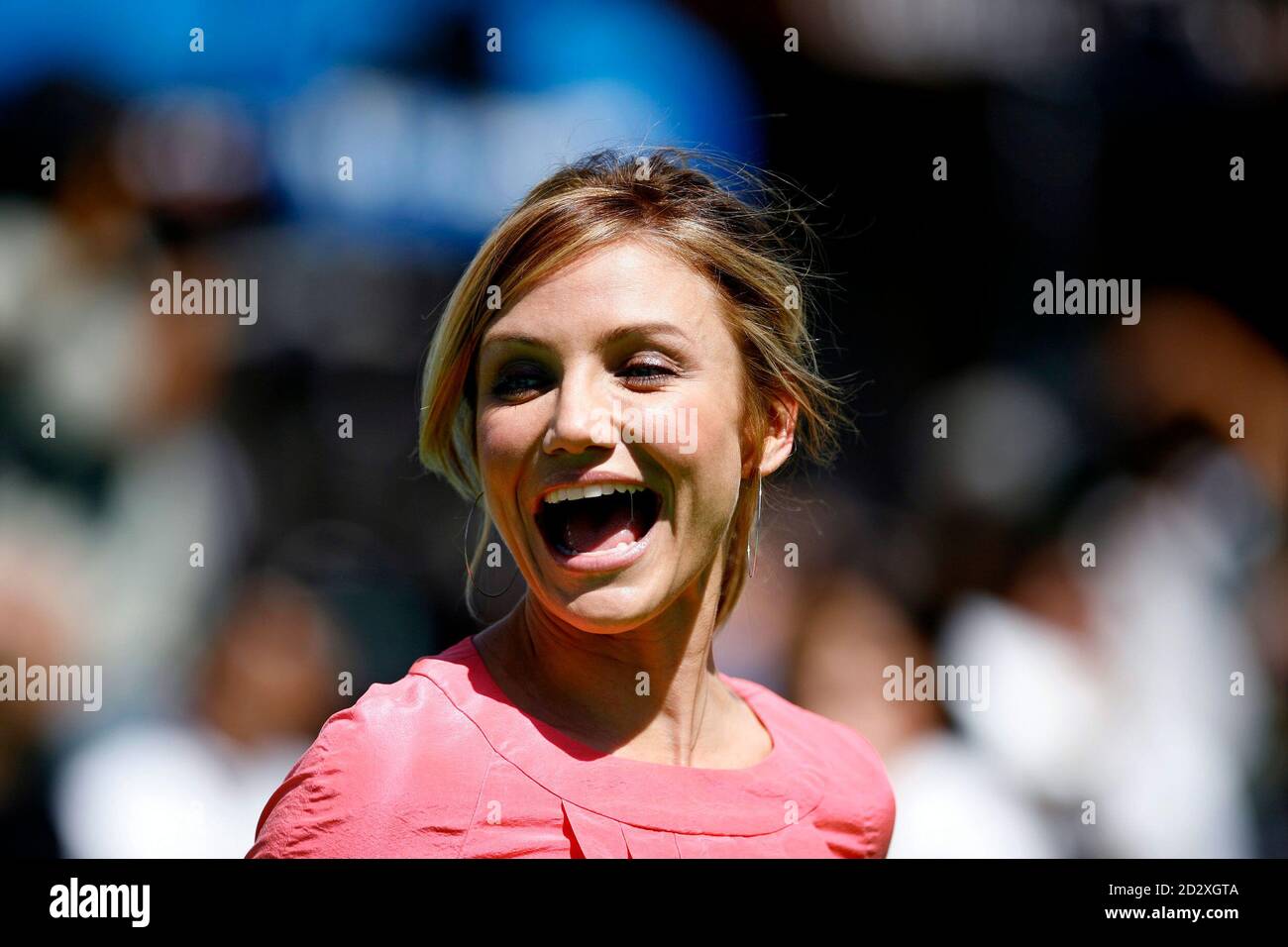 Princess fiona cameron diaz shrek hi-res stock photography and images ...