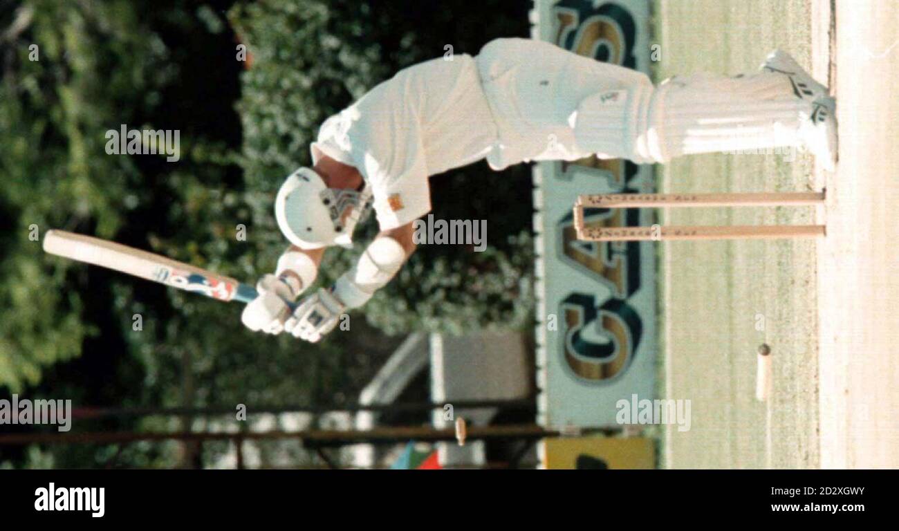 David strang hi-res stock photography and images - Alamy