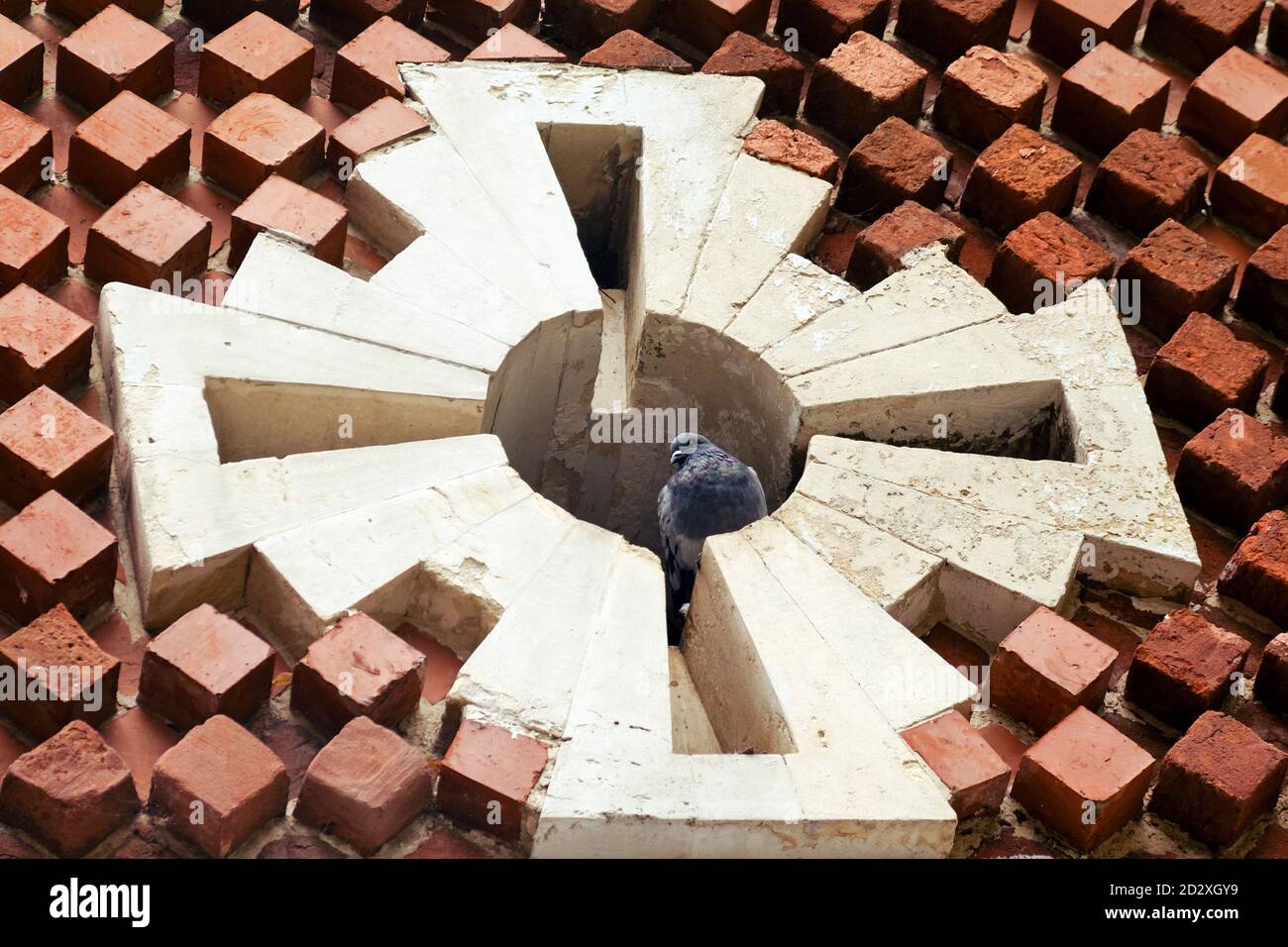 Pigeon hole window hi-res stock photography and images - Alamy