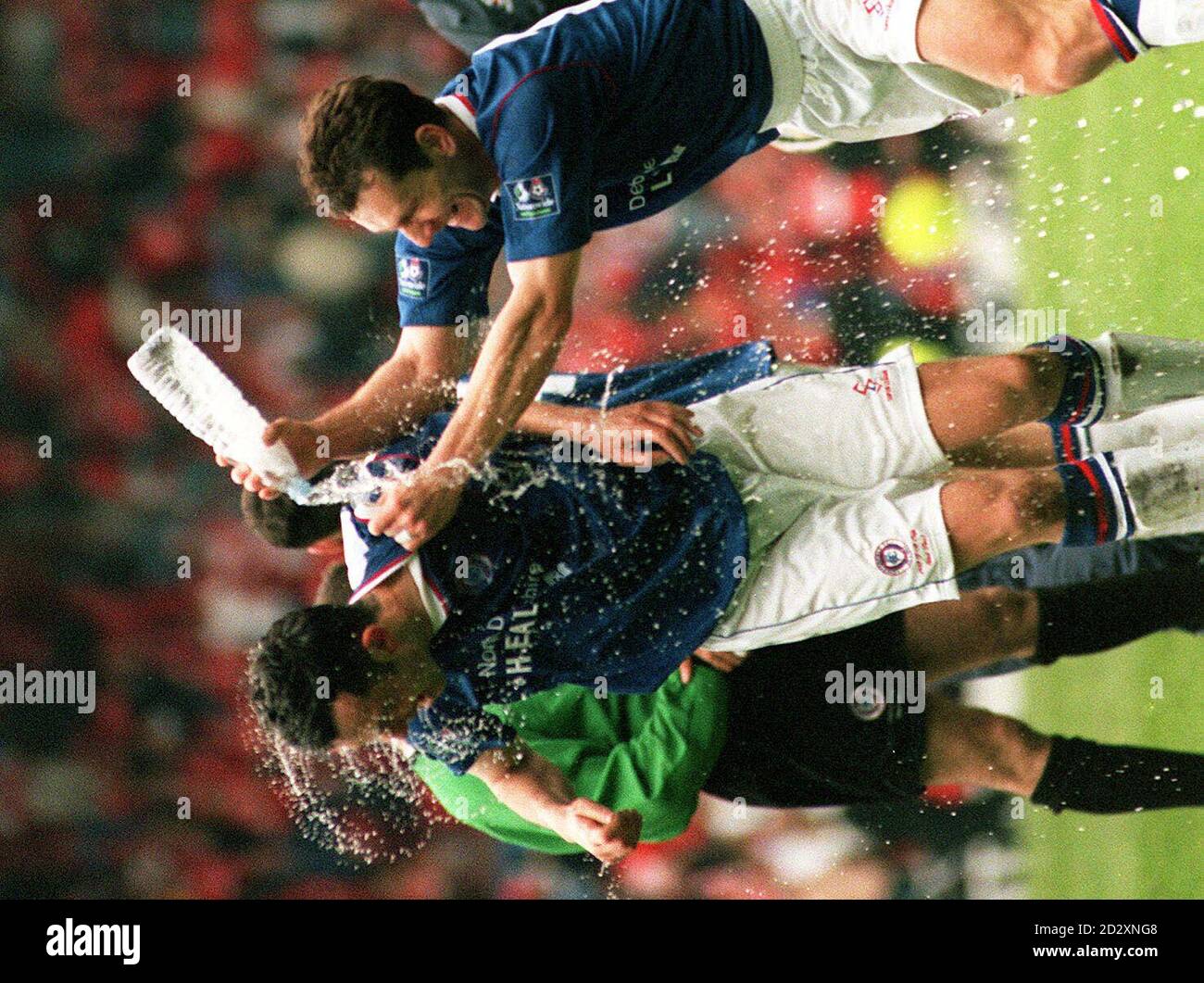 Chesterfield goalscorer jamie hewitt rt sprays hi-res stock photography ...
