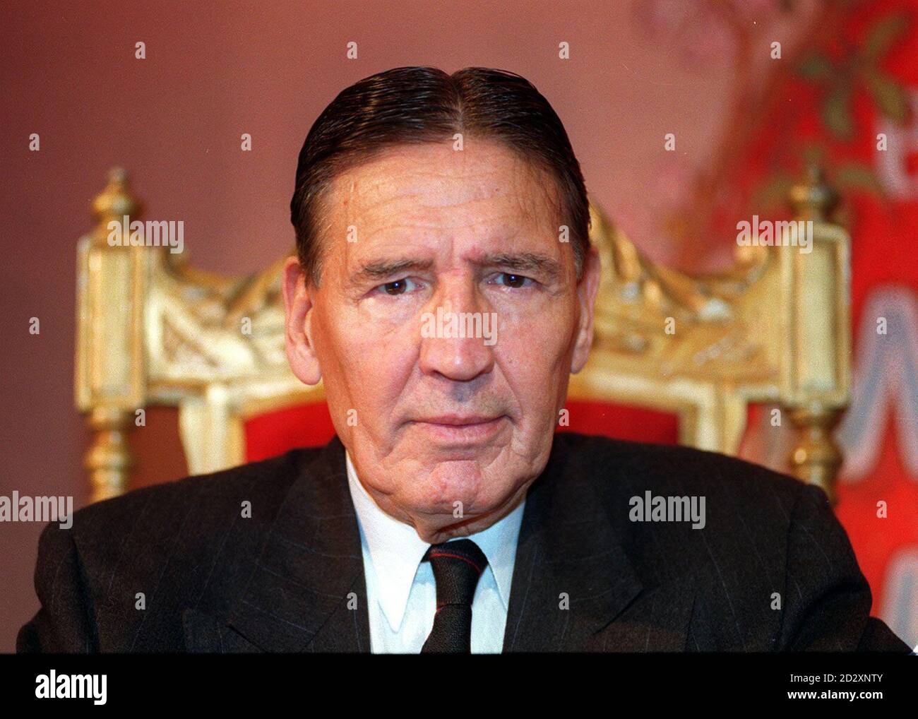 Library file dated 25/9/95: Former gangster 'Mad' Frankie Fraser, who ...
