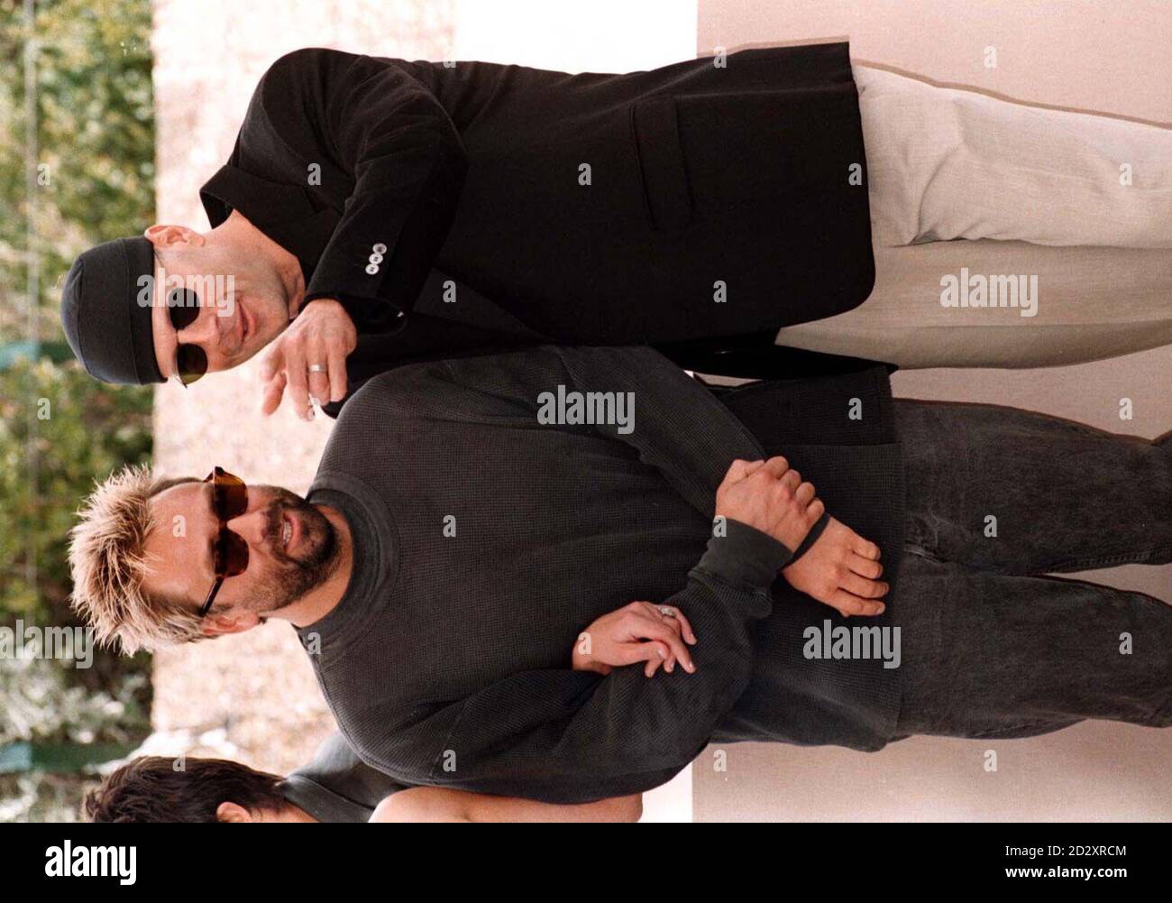 Hat celebrity bruce willis hi-res stock photography and images - Alamy