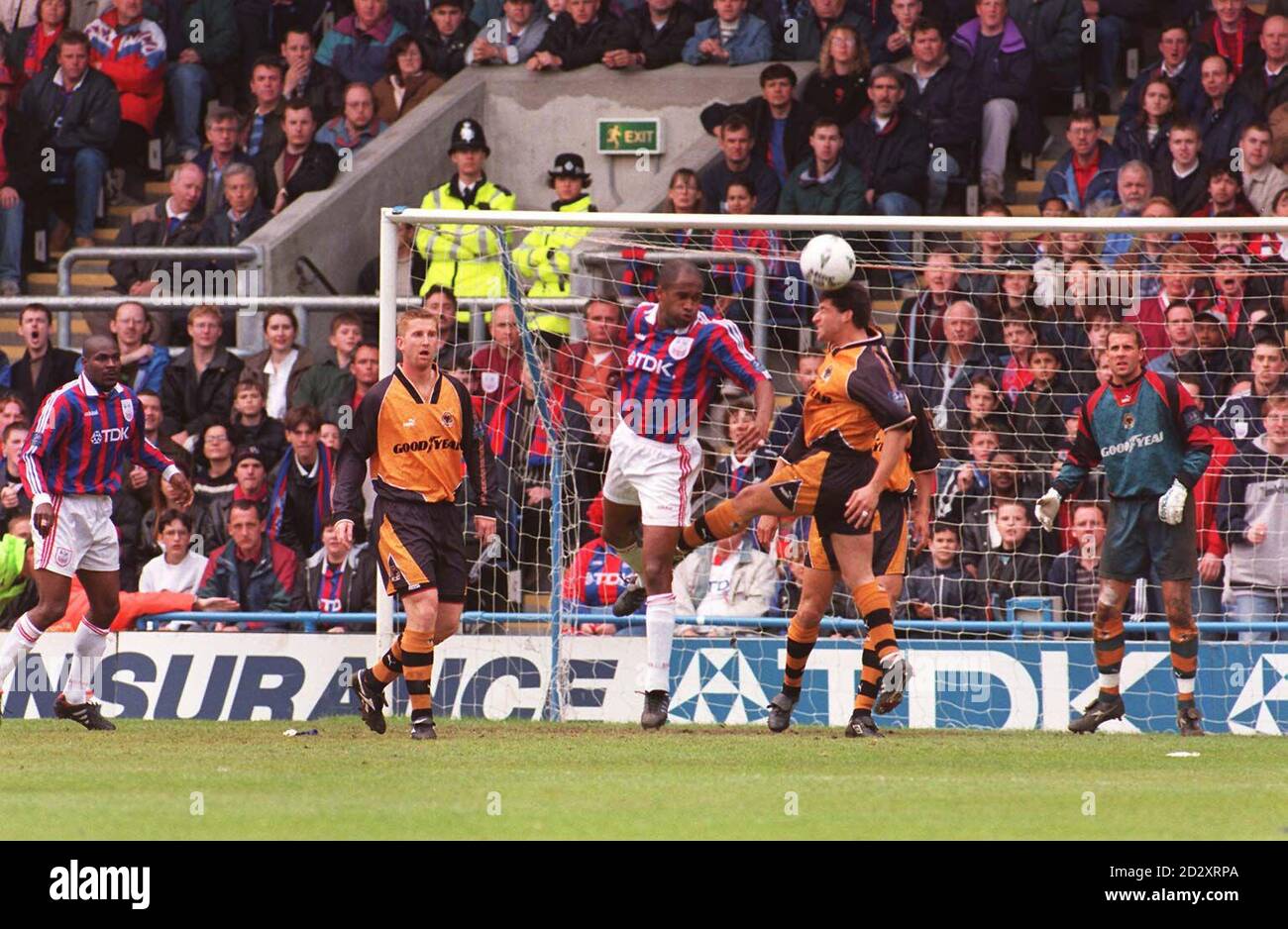 Andy thompson clears ball hi-res stock photography and images - Alamy