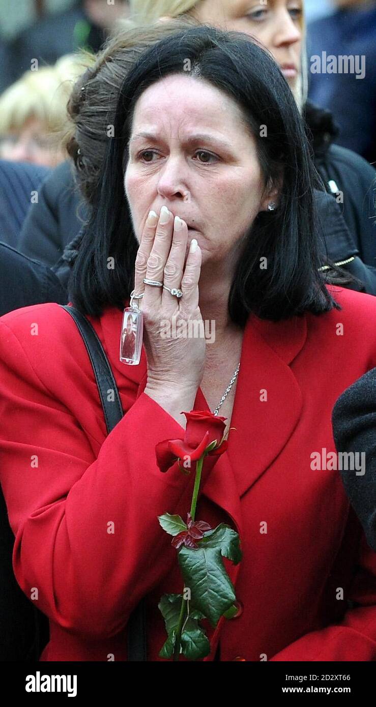 Mother of lance sergeant mark burgan hi-res stock photography and ...