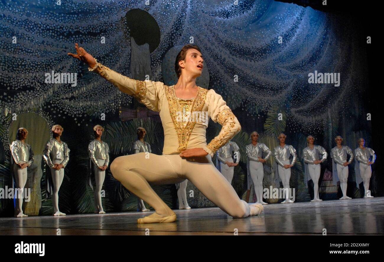 Indian poet and philosopher hi-res stock photography and images - Alamy