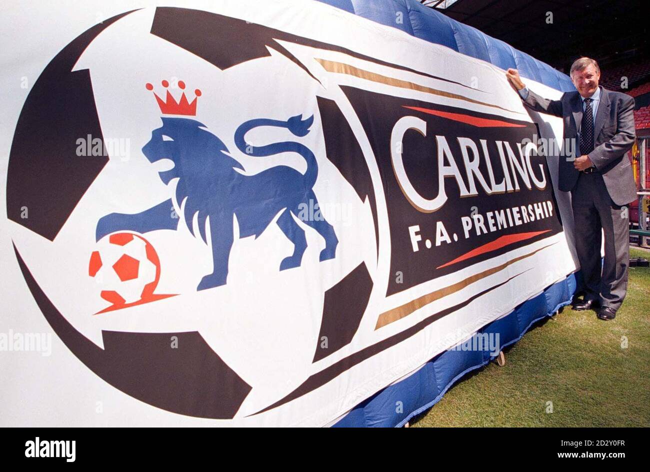 Manchester Utd Manager, Alex Ferguson, unveils the new Carling ...