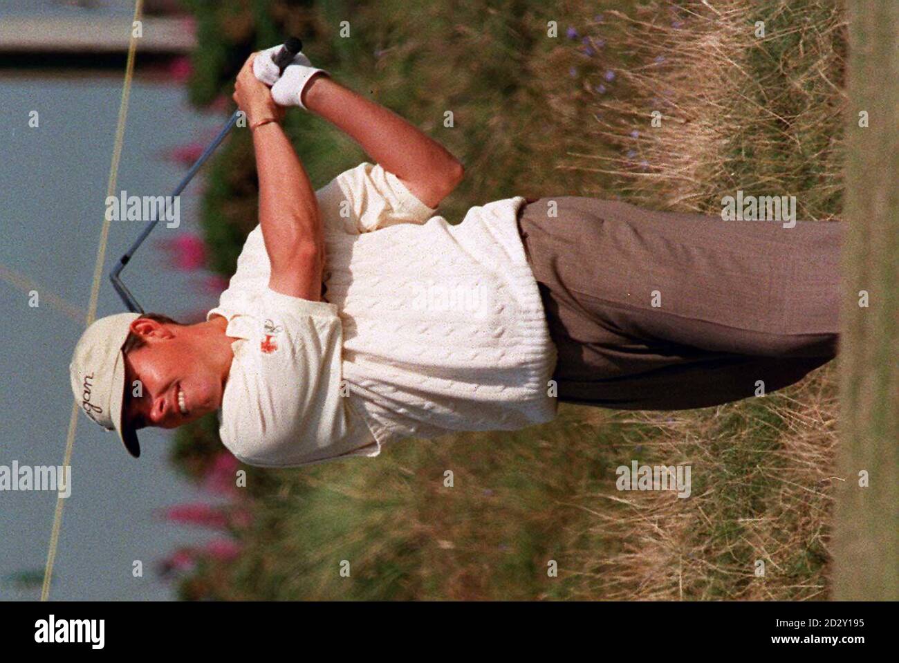 Justin Leonard of the USA, plays out of the rough during his round ...