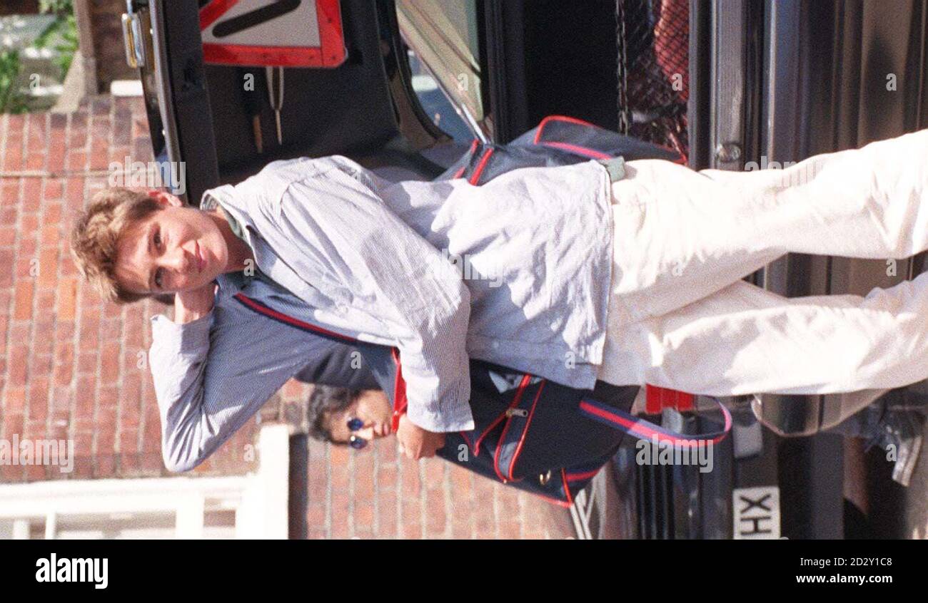 Fiona richmond james hi-res stock photography and images - Alamy