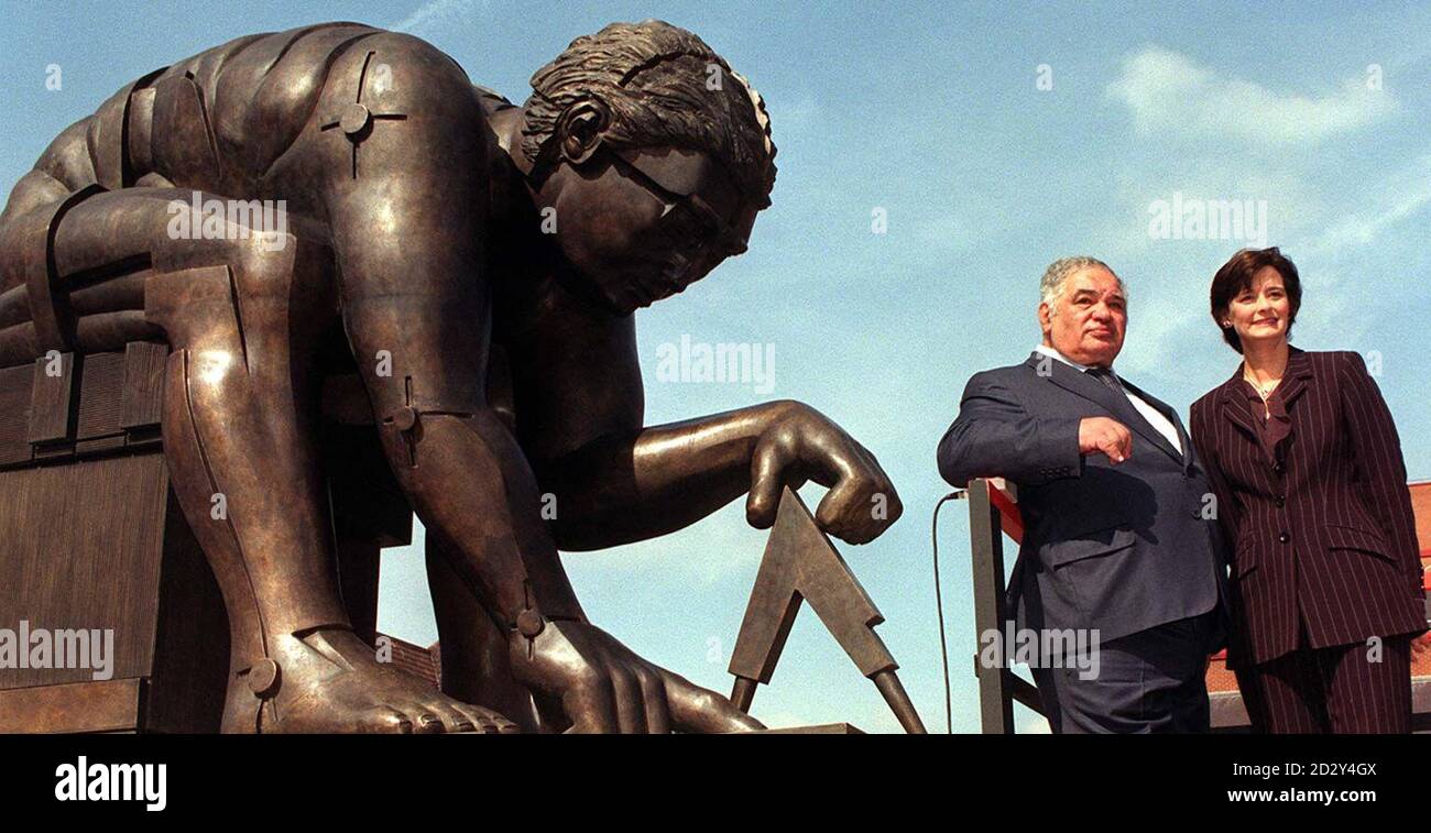 Cherie Booth QC, wife of Prime Minister Tony Blair, with the sculptor ...