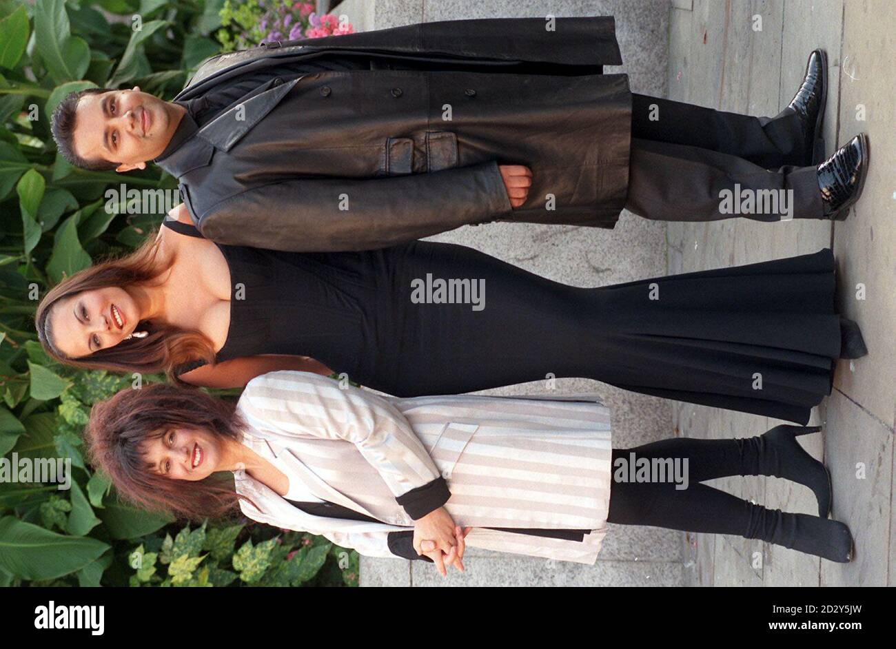 Elizabeth emanuel fashion designer hi-res stock photography and images ...