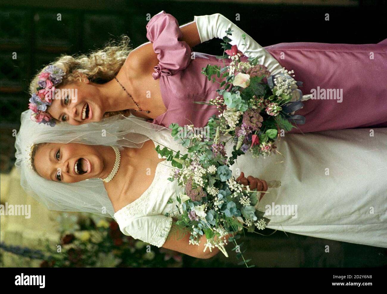 Coronation Street wedding: Fiona Middleton , alias Angela Griffin and ...