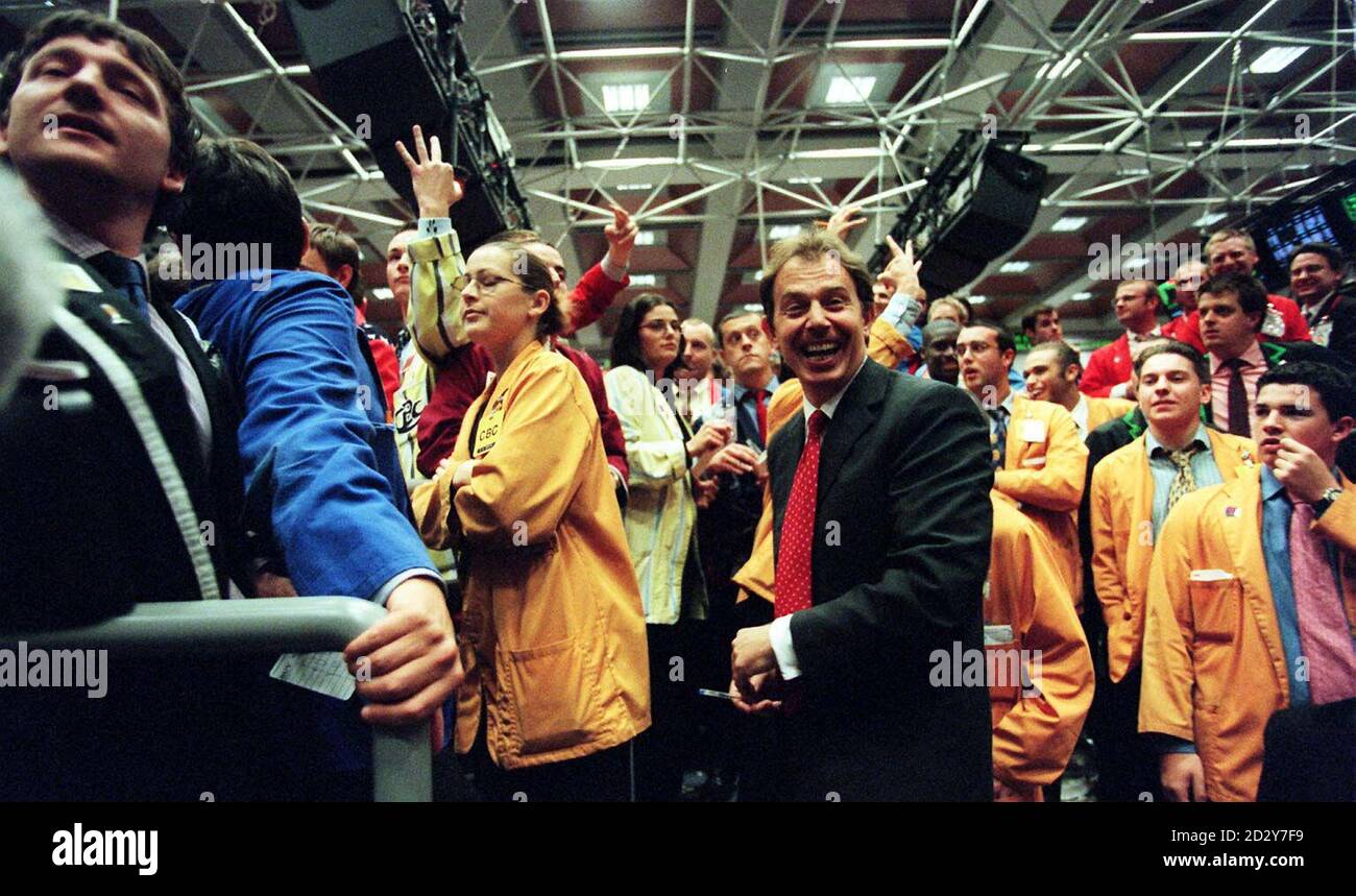 Prime Minister, Tony Blair (centre) enjoying the buzz with traders in ...