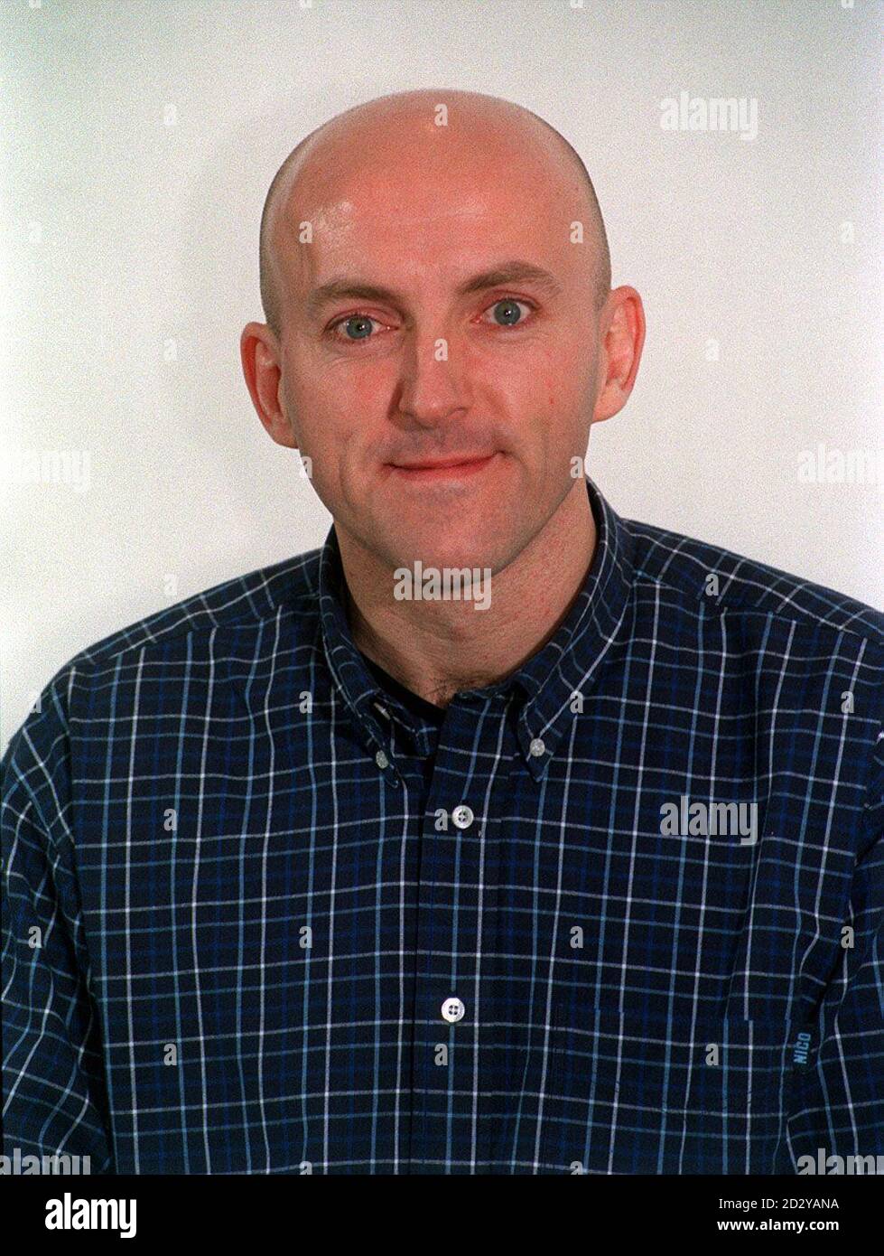 PA NEWS PHOTO 5/12/97 COMEDIAN AND TELEVISION PRESENTER LEE HURST Stock ...