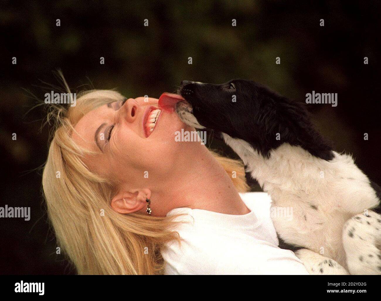 PA NEWS PHOTO 6/2/98 WENDY TURNER PRESENTER OF CHANNEL FOUR'S "PET ...