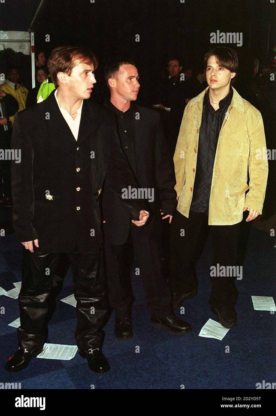PA NEWS PHOTO 9/2/98 MEMBERS OF THE POP GROUP "911" ATTEND THE BRIT ...