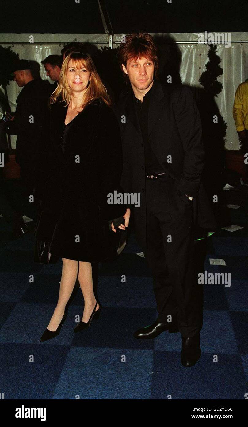 PA NEWS PHOTO 9/2/98 Singer Jon Bon Jovi and his wife Karen arriving ...