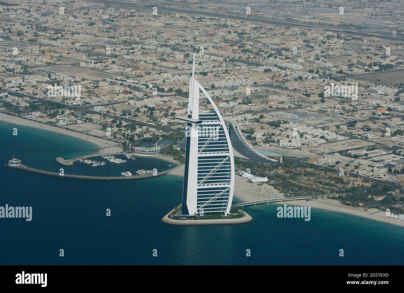 Dubai burj al arab pictures hi-res stock photography and images - Alamy