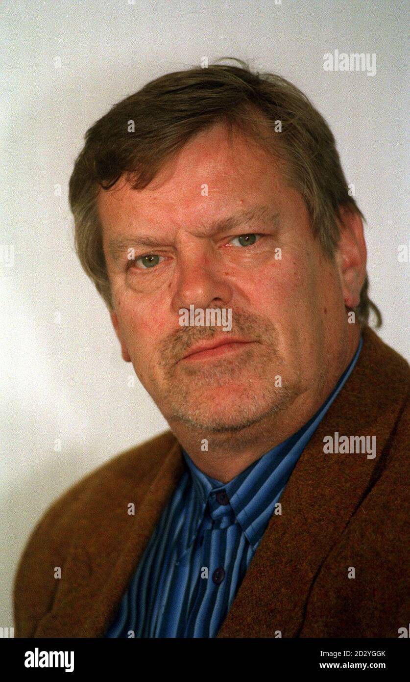 Warren Clarke