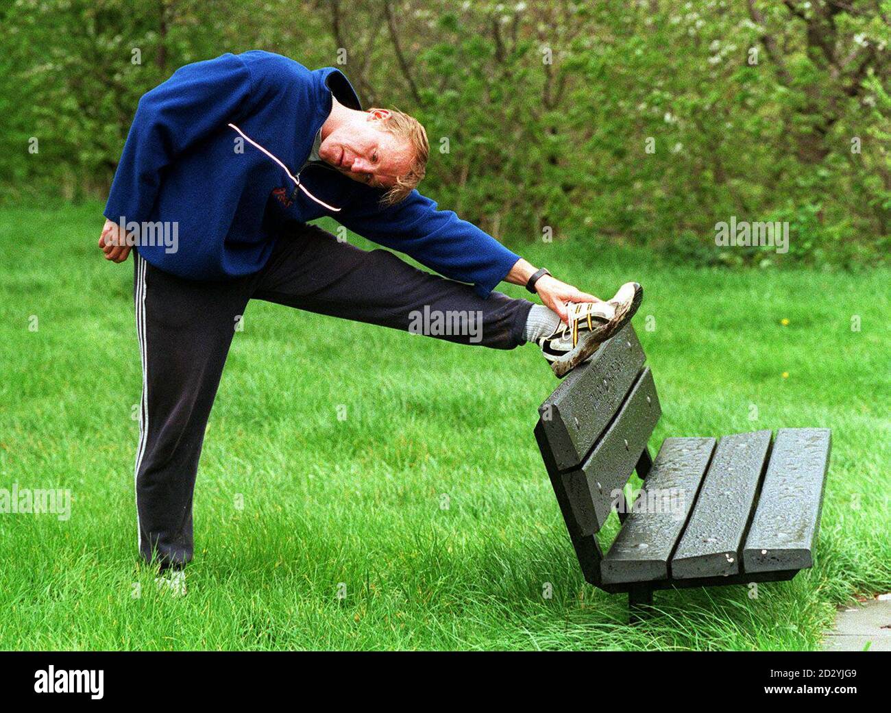 PA NEWS PHOTO 23/4/98 ACTOR AND SINGER JEROME FLYNN ON HAMPSTEAD HEATH ...