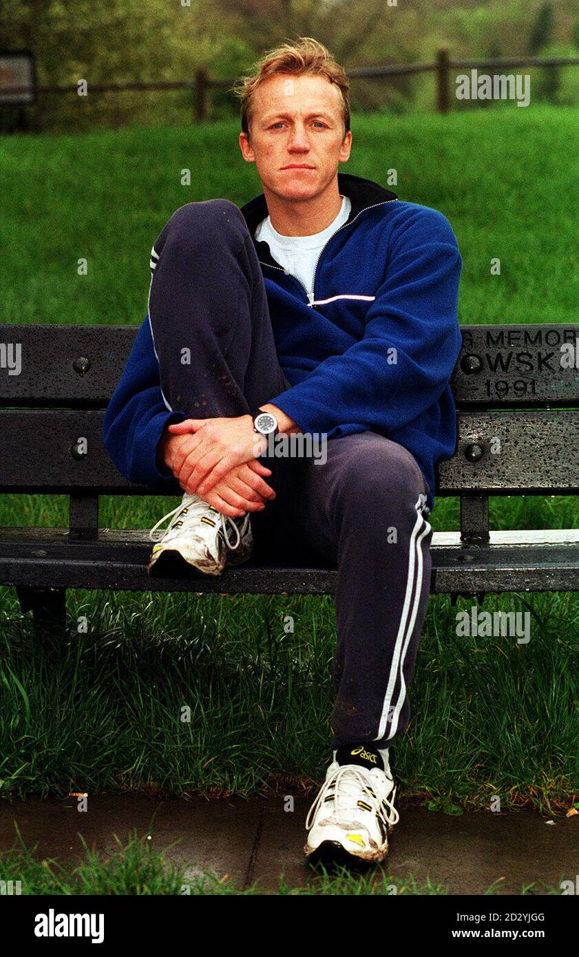 PA NEWS PHOTO 23/4/98 ACTOR AND SINGER JEROME FLYNN ON HAMPSTEAD HEATH ...