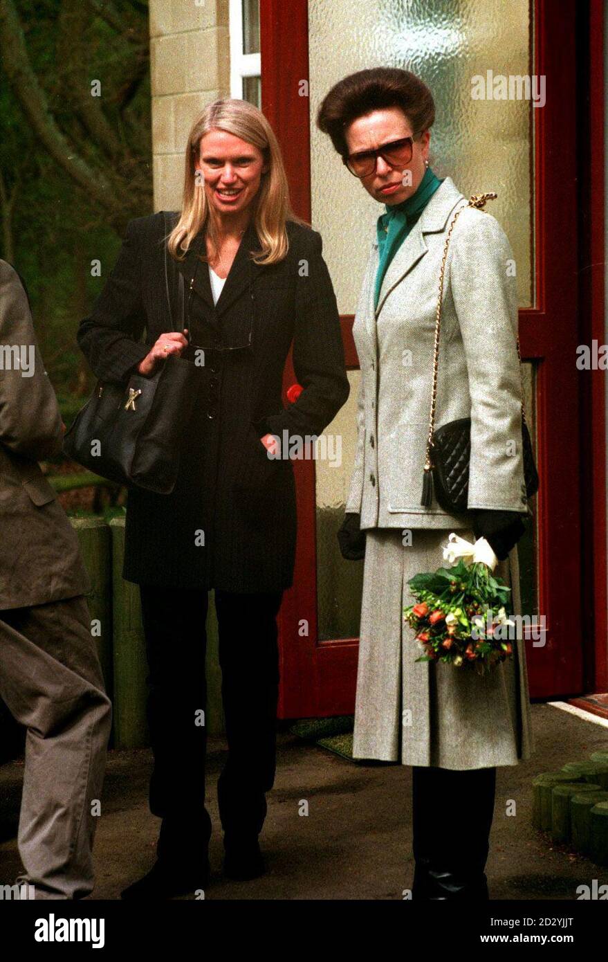 PA NEWS PHOTO 27/4/98 THE PRINCESS ROYAL ON A VISIT TO THE NOAH'S ARK ...