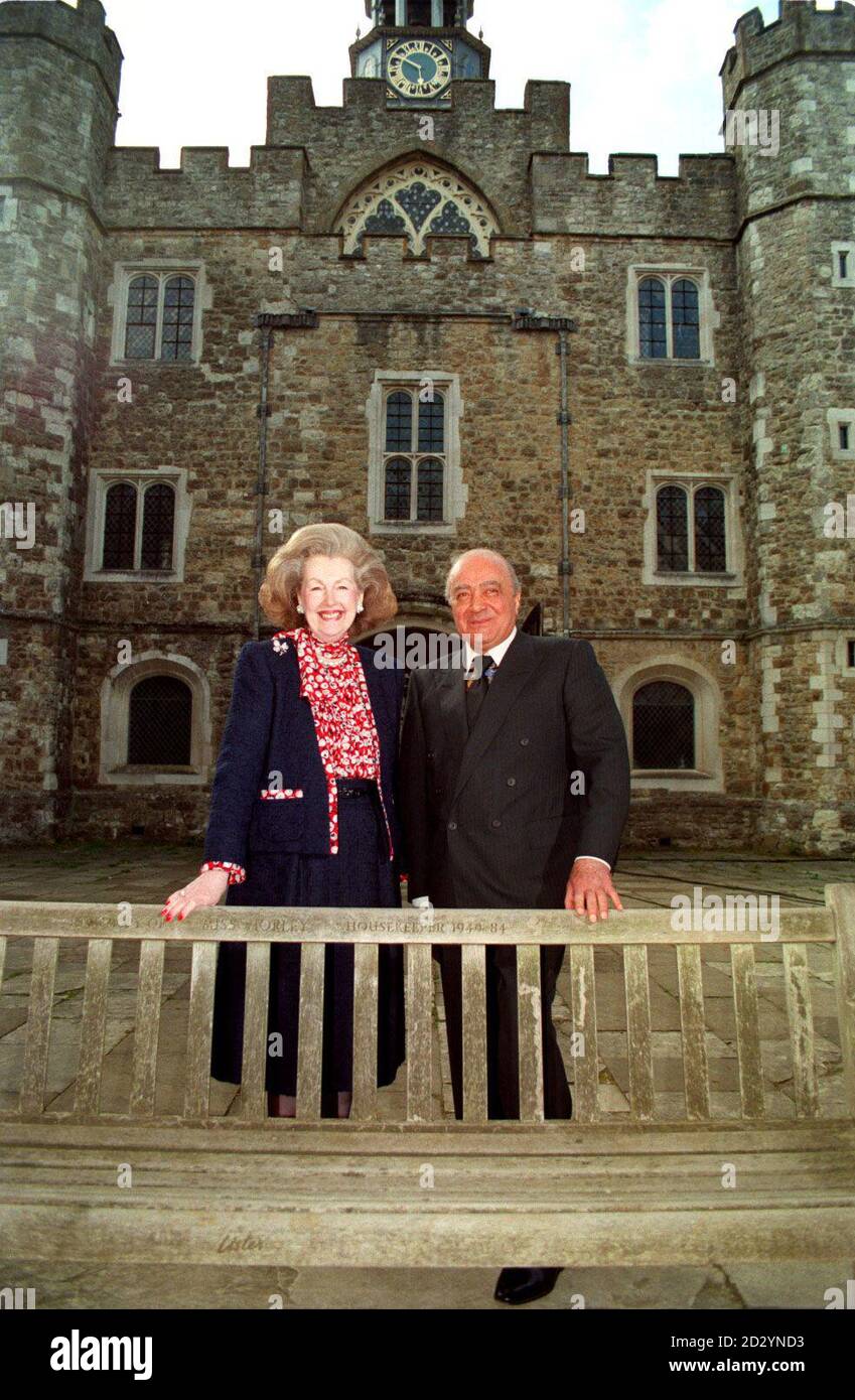 PA NEWS PHOTO 2/6/98 RAINE SPENCER, STEP MOTHER OF DIANA, PRINCESS OF ...