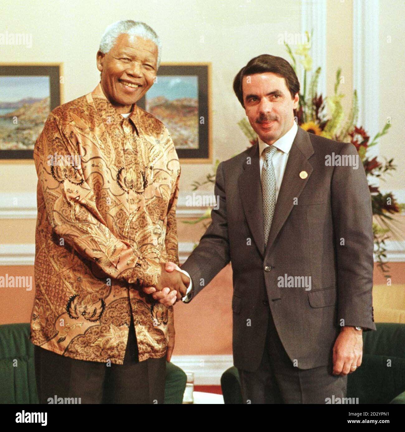 South african president nelson mandela spanish president jose maria ...