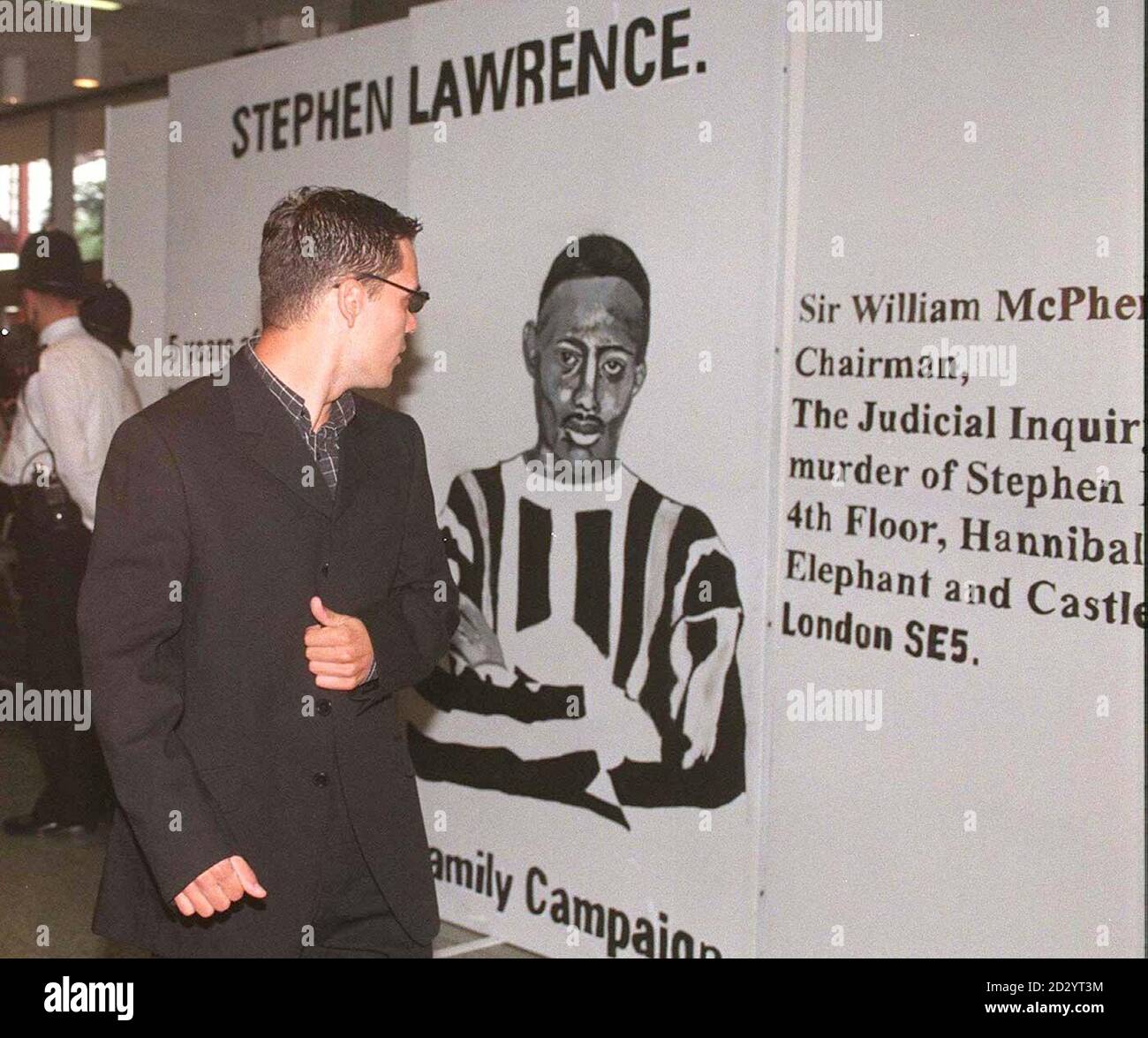 Gary dobson 1996 hi-res stock photography and images - Alamy