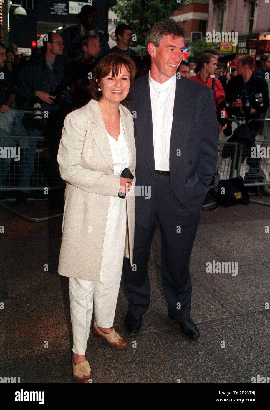 Julie walters grant roffey hi-res stock photography and images - Alamy