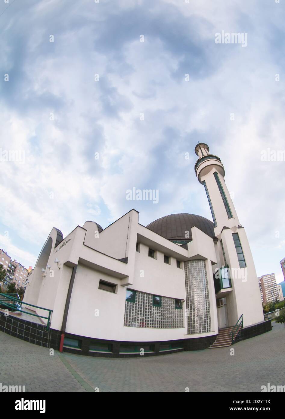 Modern islamic architecture mosque wide shoot Stock Photo - Alamy