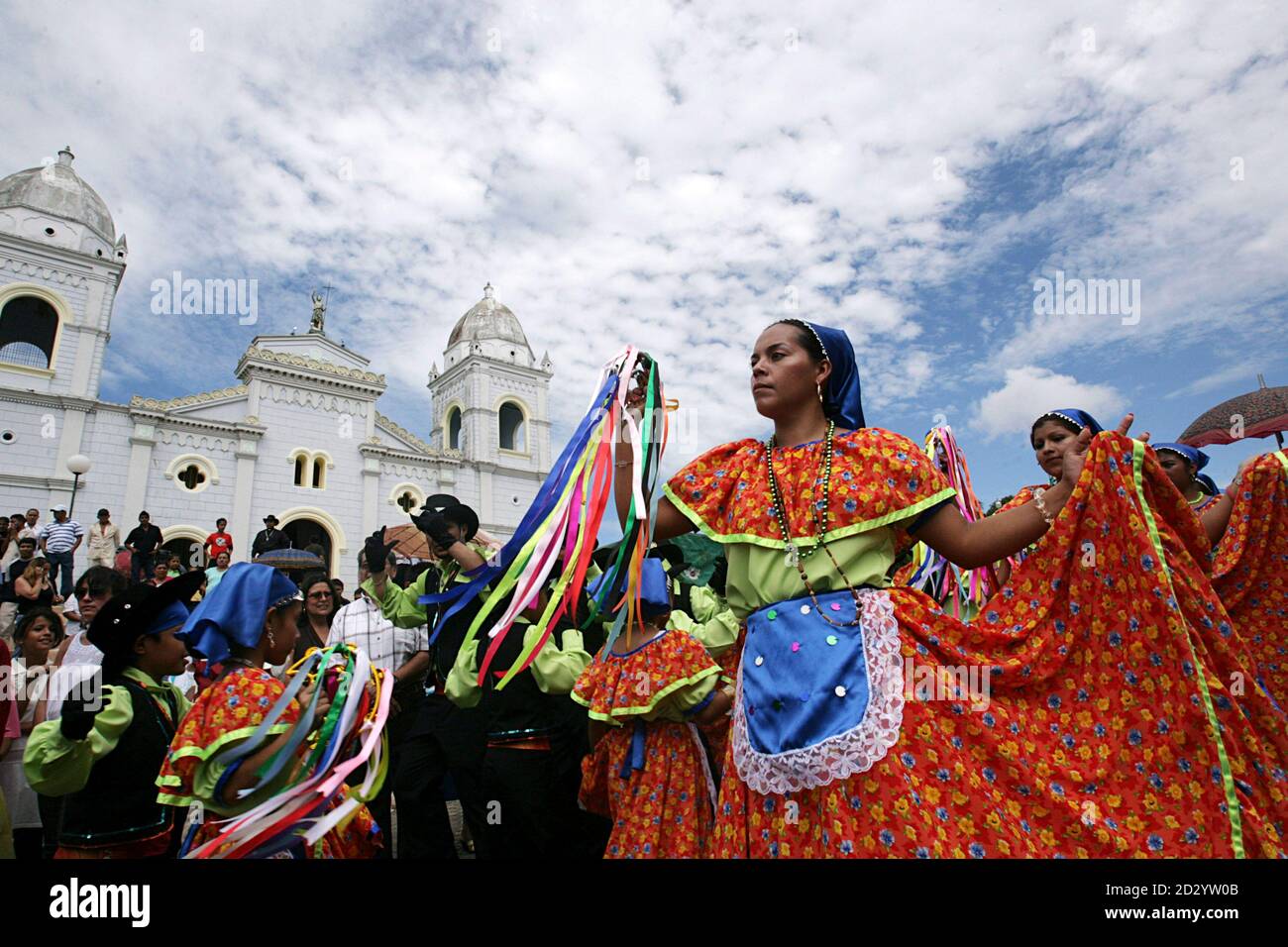 Traditional nicaraguan clothes hi-res stock photography and images - Alamy