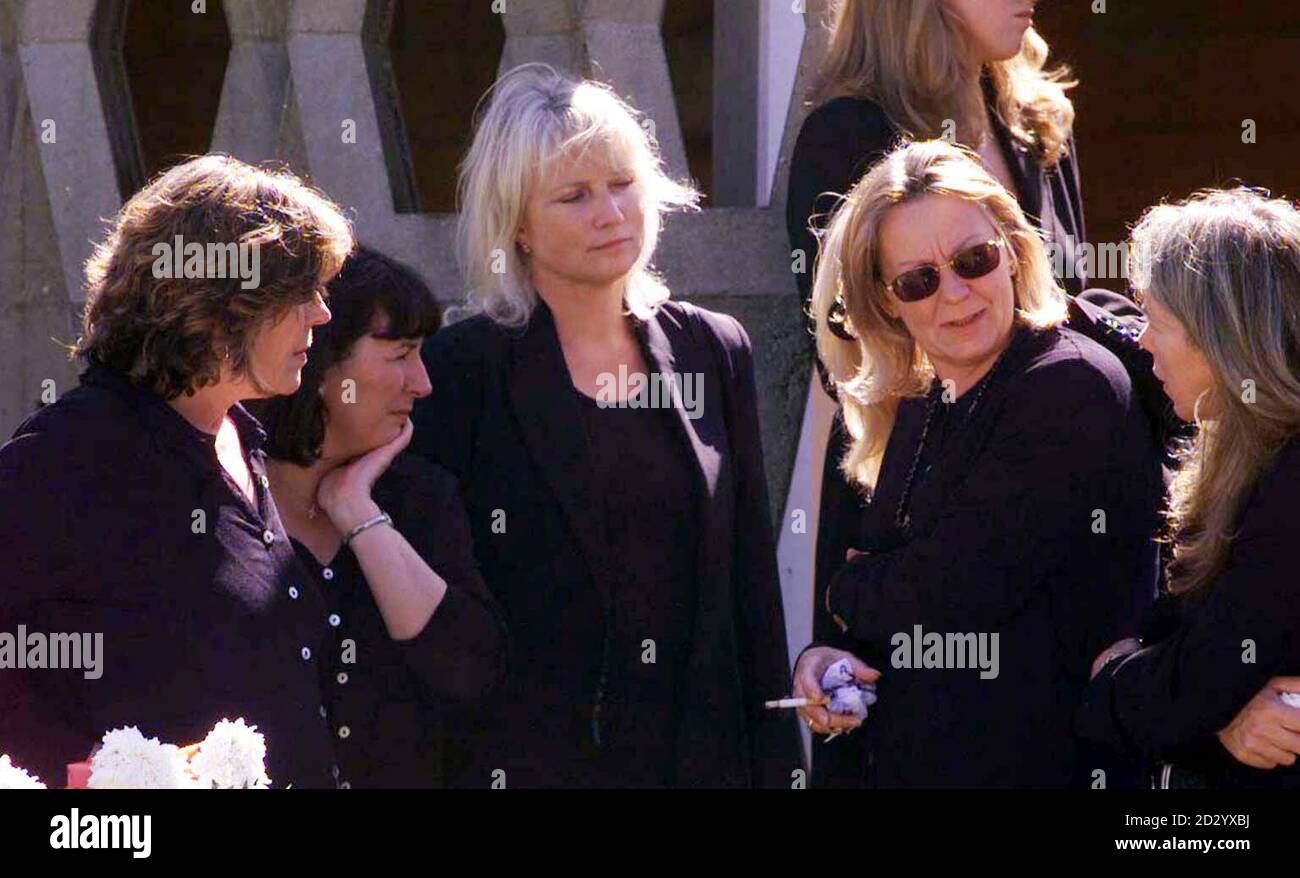 Val McLean (2nd right/sunglasses), widow of bareknuckle fighter-turned ...