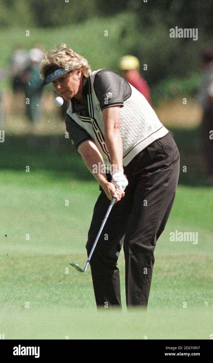 Weetabix Womens British Open Golf Championships: Betsy King chips to 11th green. at Royal Lytham ...