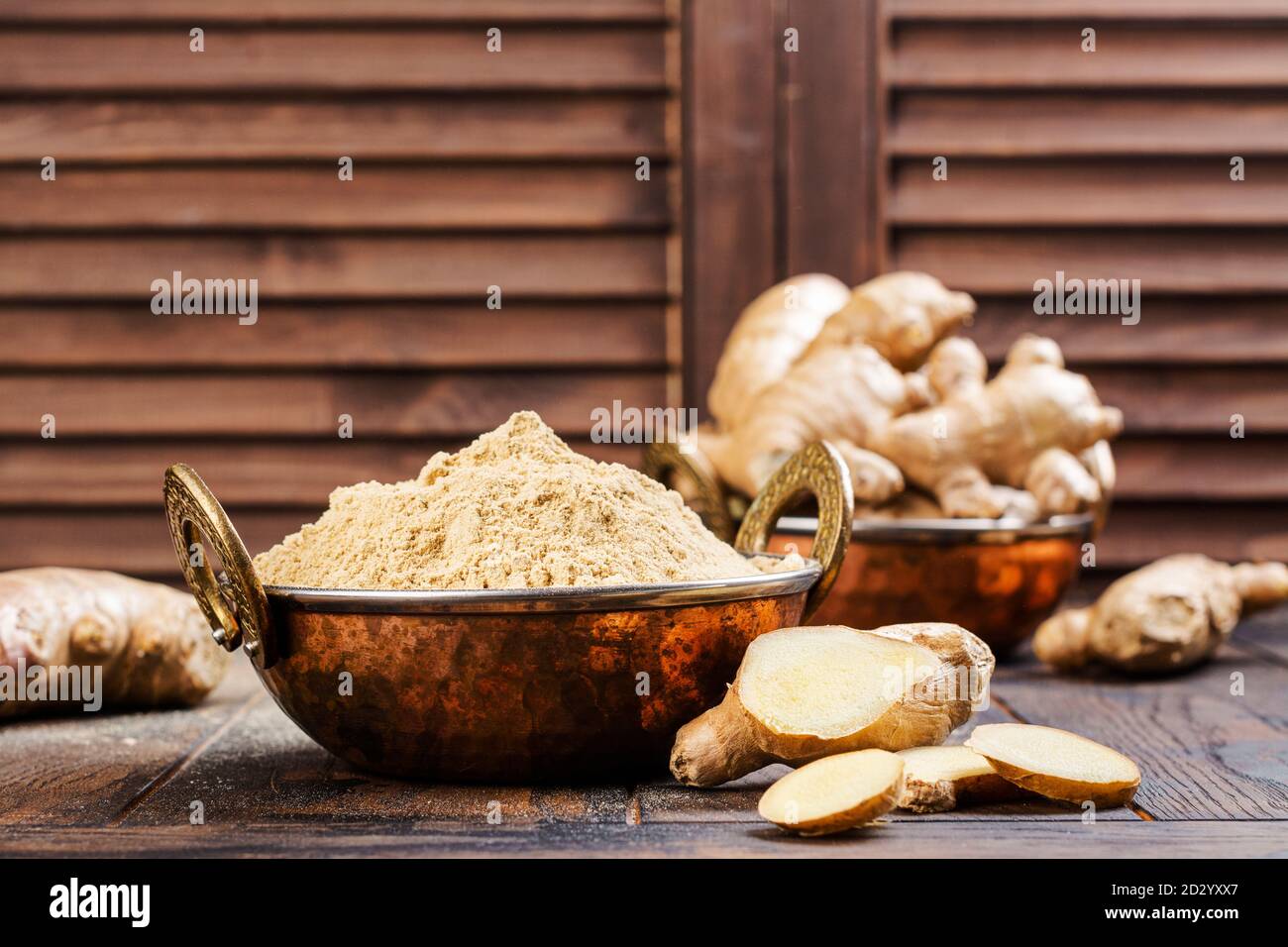 Ginger root and powder hi-res stock photography and images - Alamy