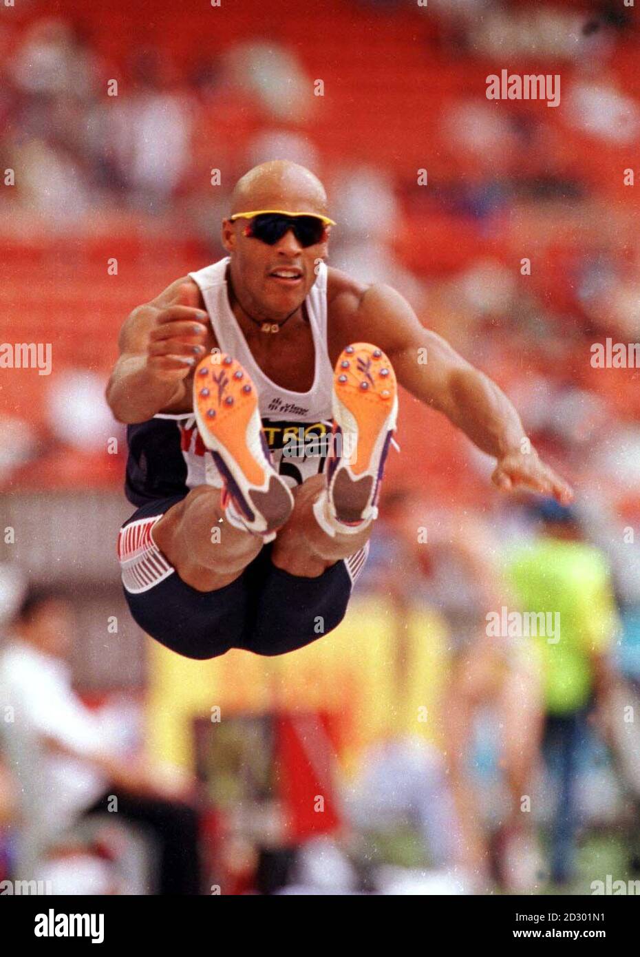 Mens decathlon long jump commonwealth games hi-res stock photography ...